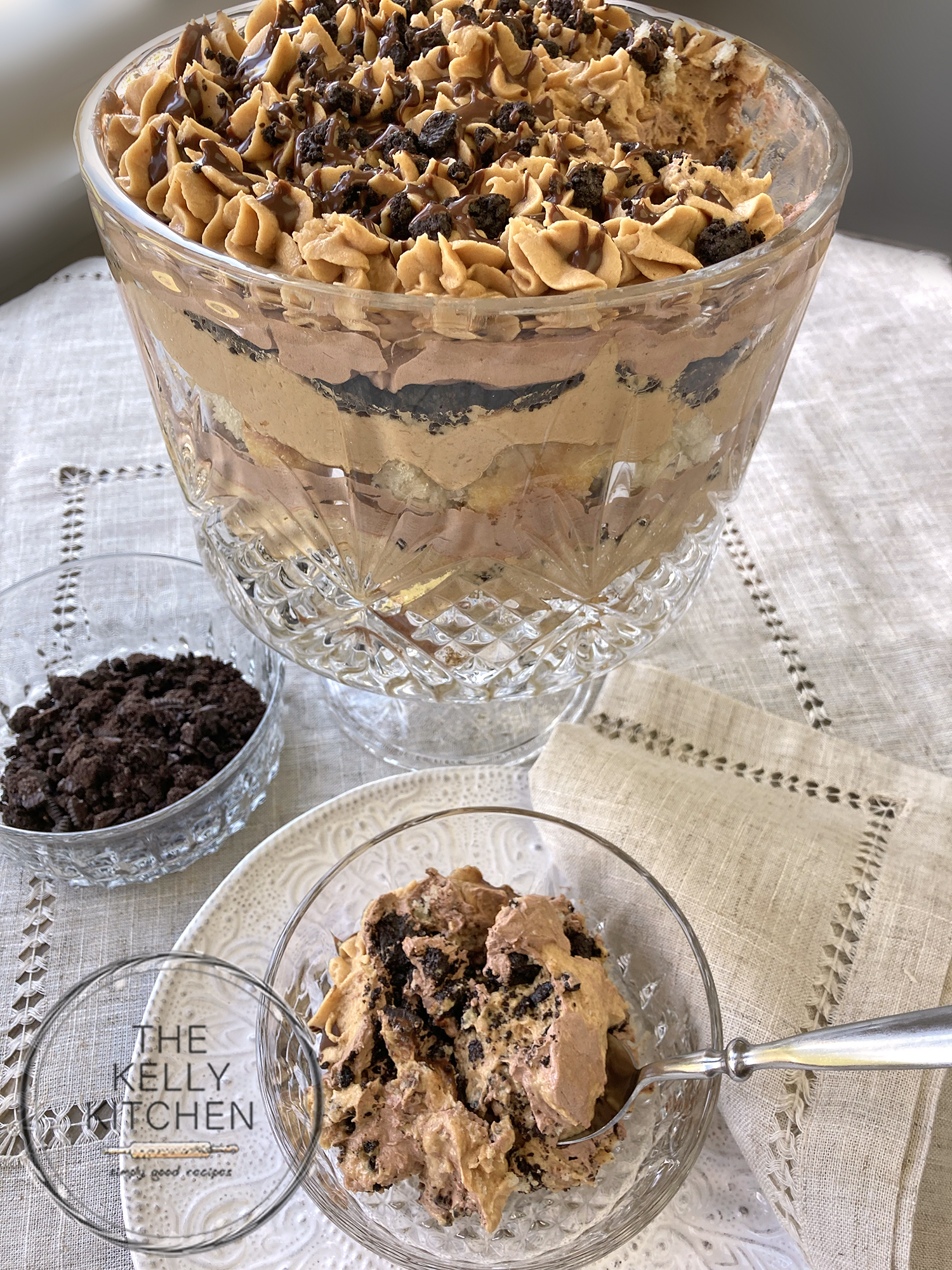 Peanut Butter Chocolate Dream Trifle - THE KELLY KITCHEN