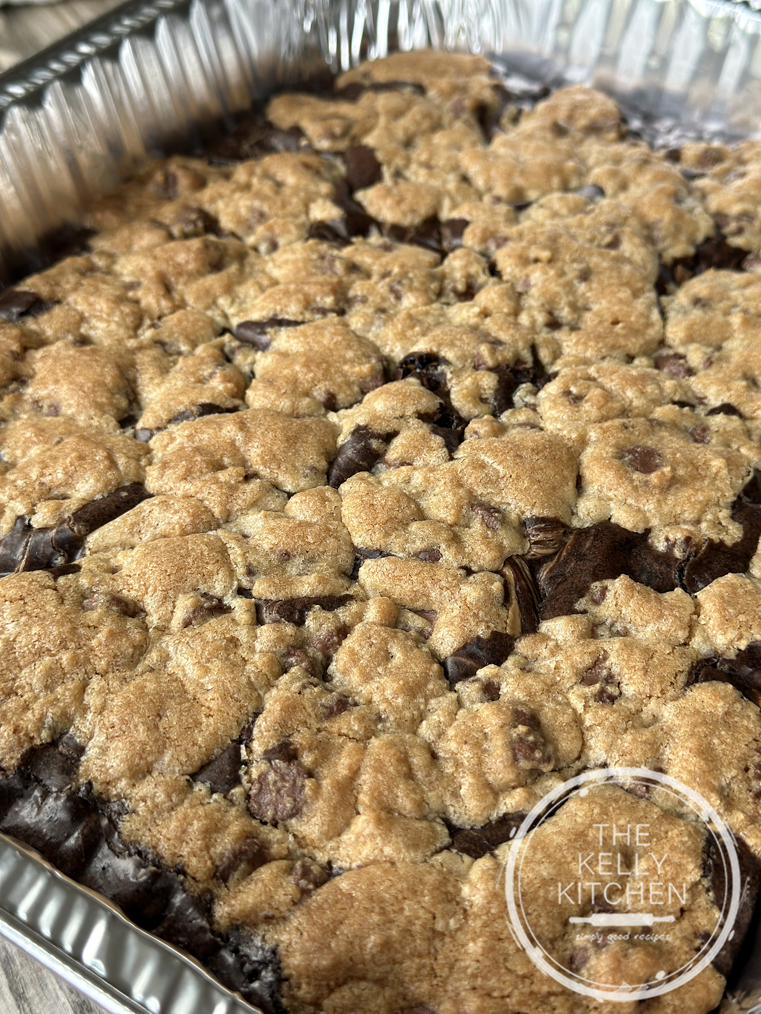Peanut Butter Brookies - THE KELLY KITCHEN